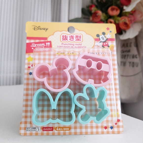 Daiso | Kitchen | Daiso Disney Mickey Mouse Punching Mold Bento Cookie ...